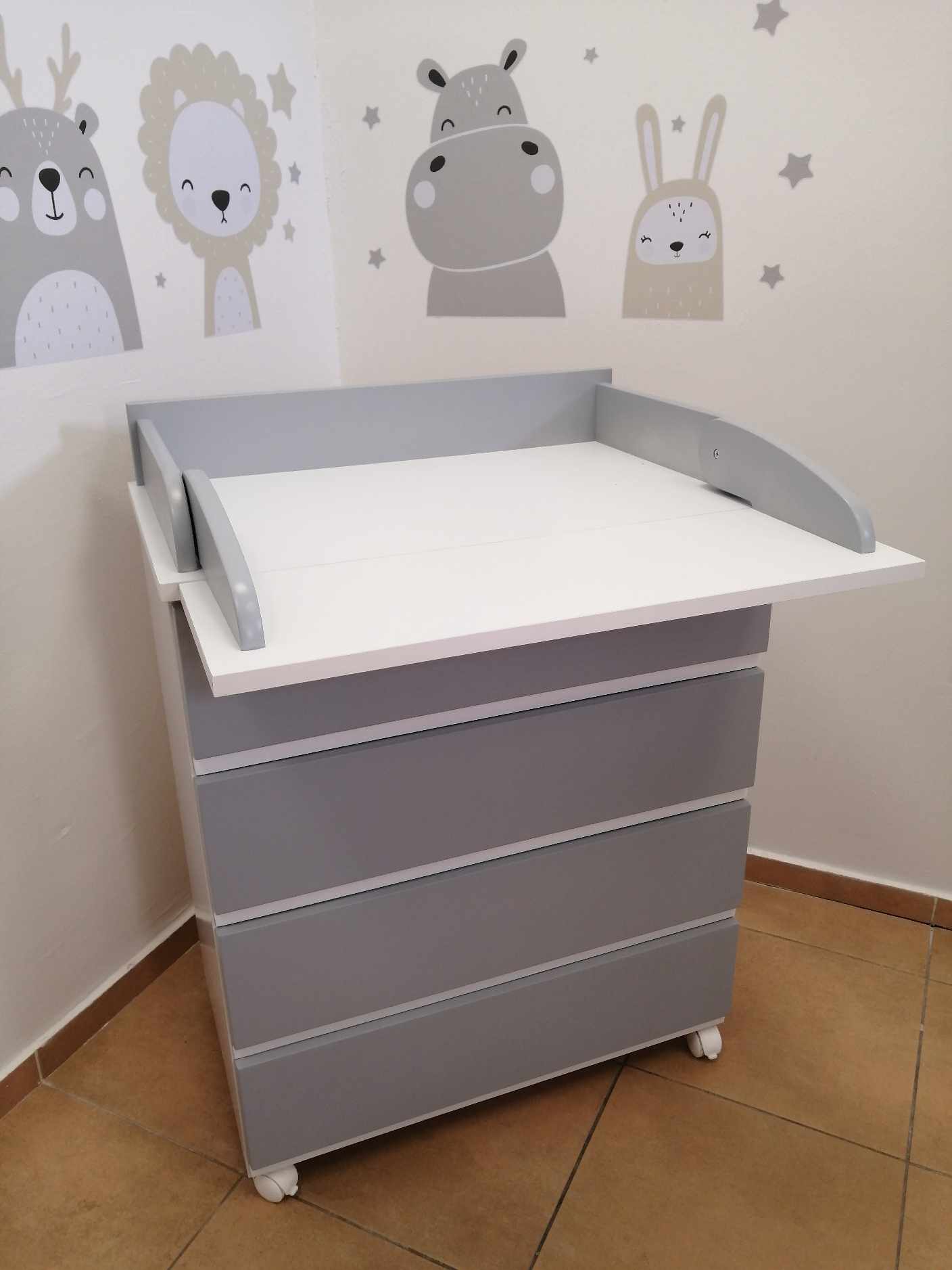 Komoda za bebe sa preklopom | Kolica za bebe, bebi oprema Bebbco